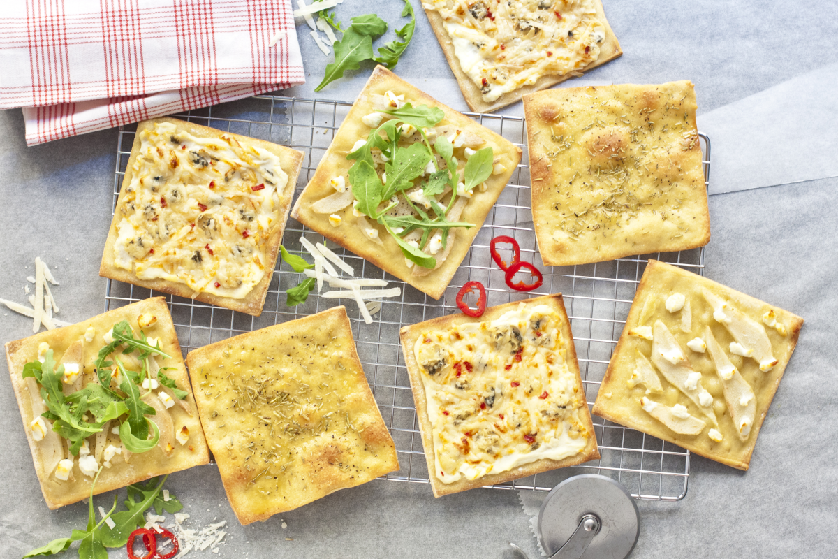 Recept: Mini pizza's van Italiaans Pizzadeeg - Koopmans.com