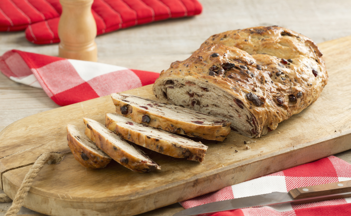 Gevulde broodvlecht met zonnig fruit - Koopmans.com