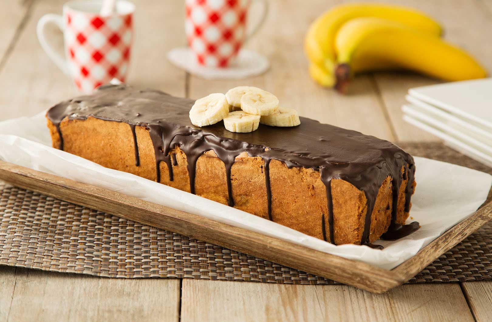 Bananencake maken met chocoladeglazuur - Koopmans.com