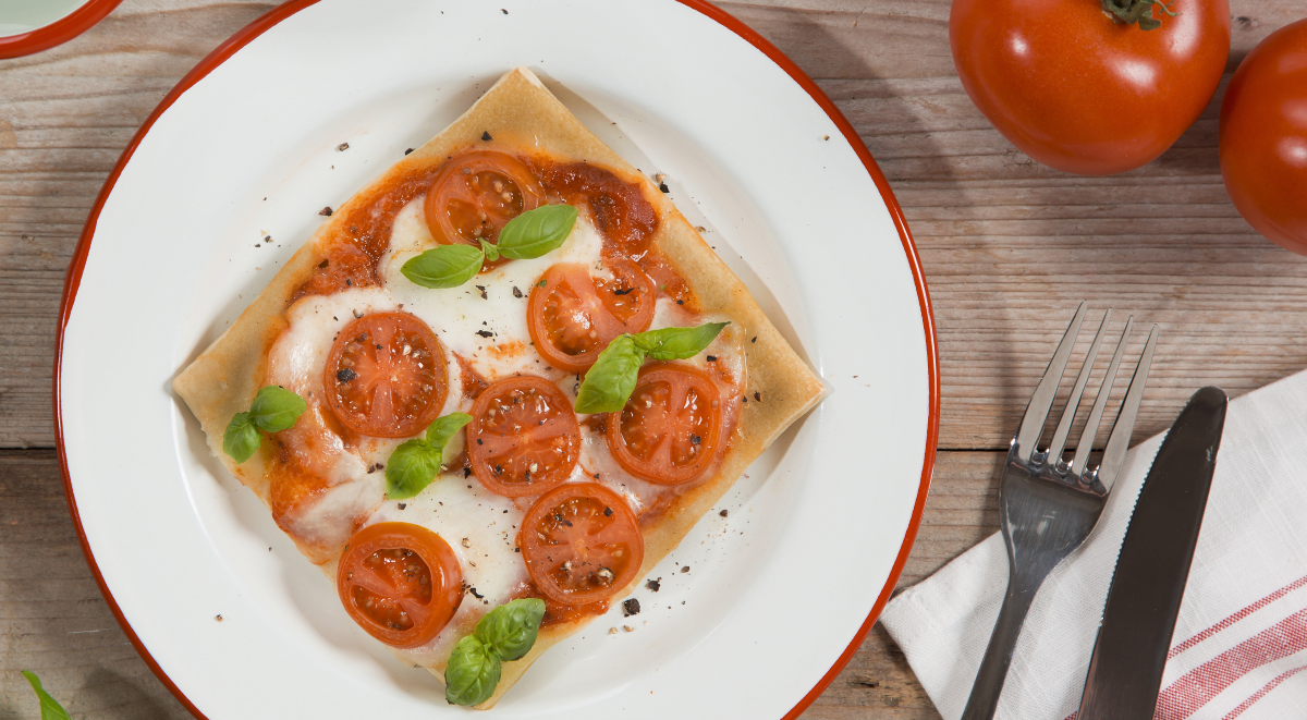 Recept: Mini pizza's van Italiaans Pizzadeeg - Koopmans.com
