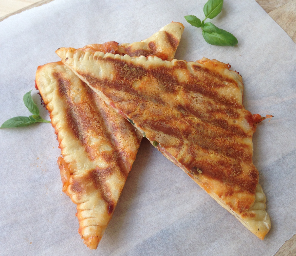 Recept: Mini pizza's van Italiaans Pizzadeeg - Koopmans.com